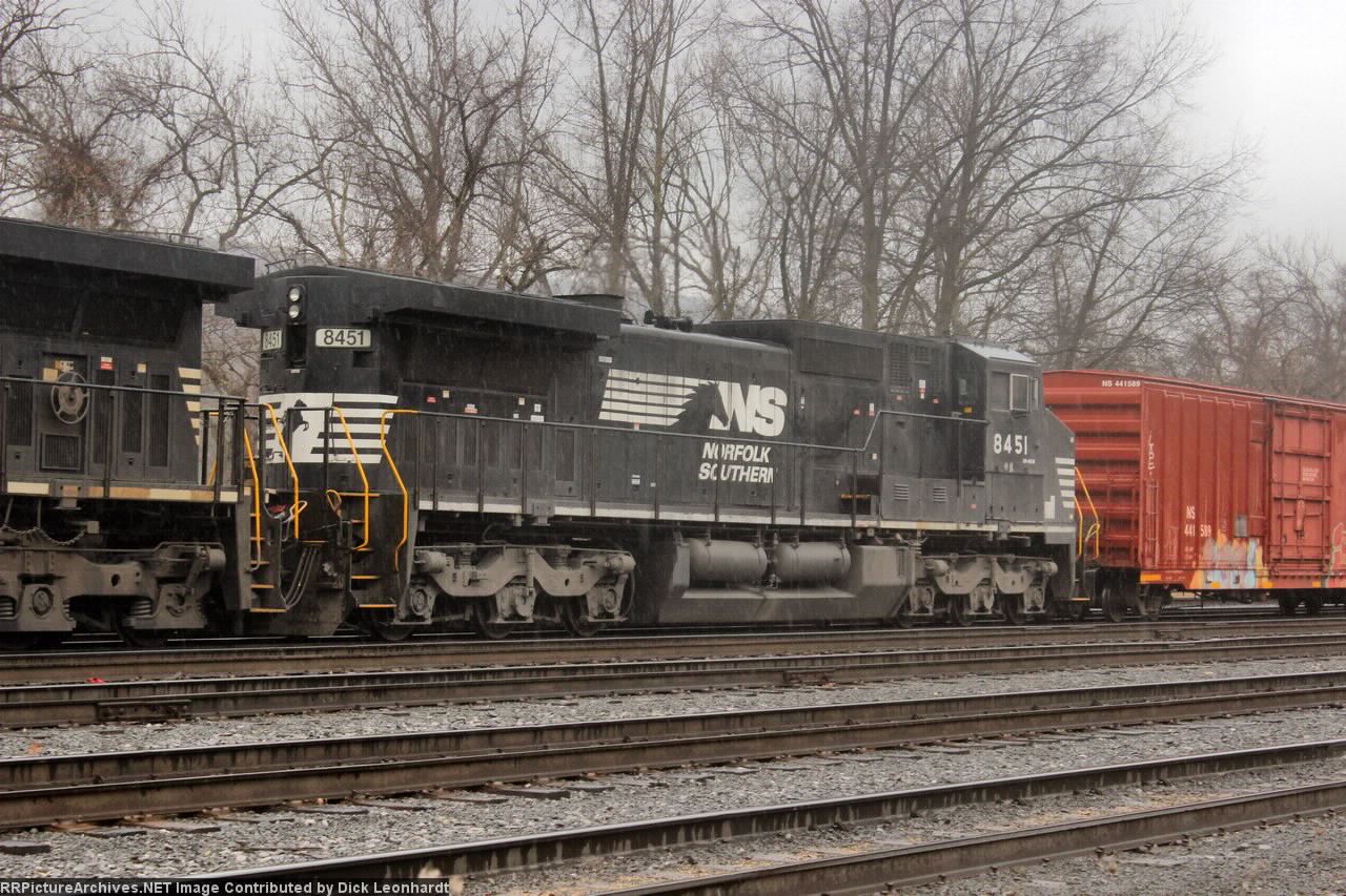 NS 8451